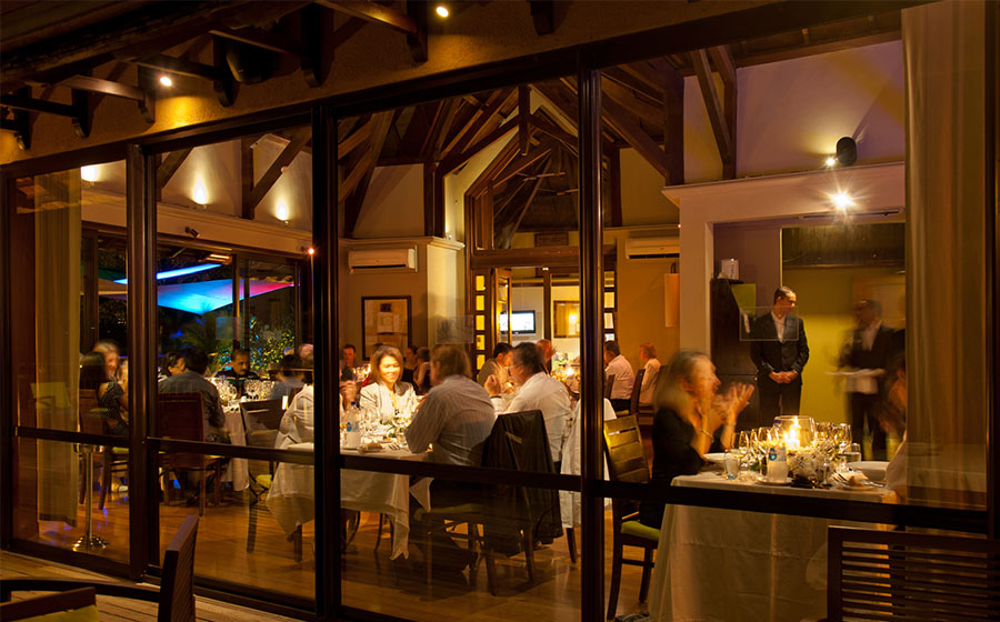 Dix-Neuf Restaurant - Tamarina Golf Estate